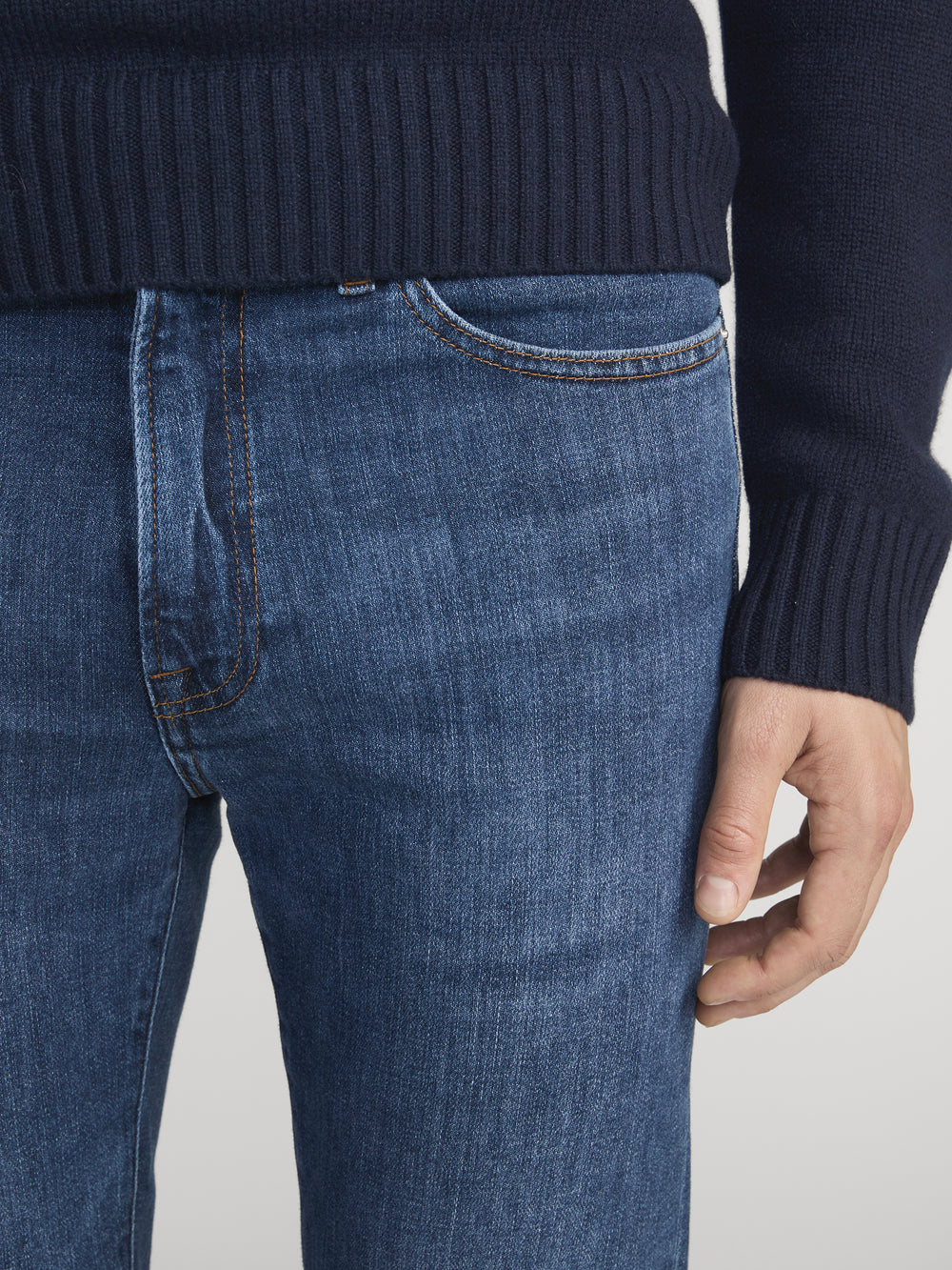 MODERN STRAIGHT EXPEDITION