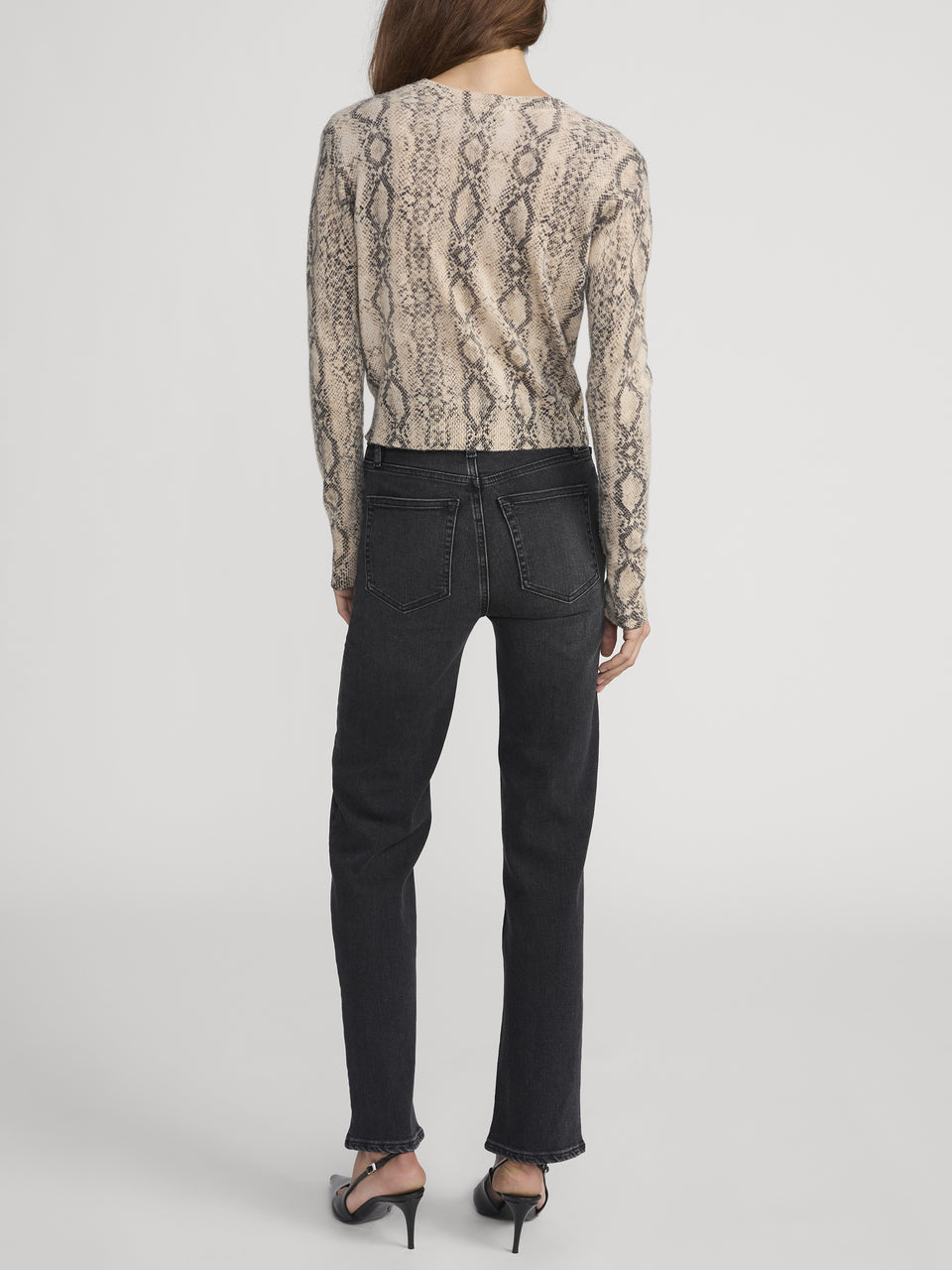 LE SLEEK STRAIGHT STARSHIP